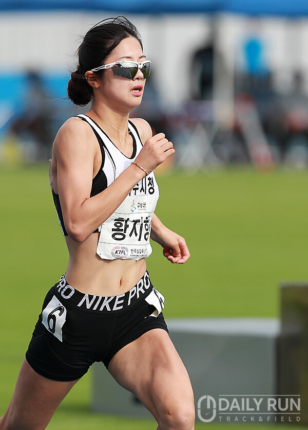 '육상 미녀의 계보' 결국은 황지향...800m 3위 동메달 [고성 실업육상 리뷰]