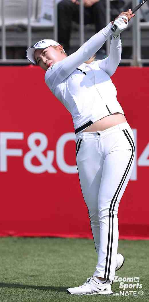 강명호ㅣ'치명적 눈웃음' 유현주…"스토리는 계속?"