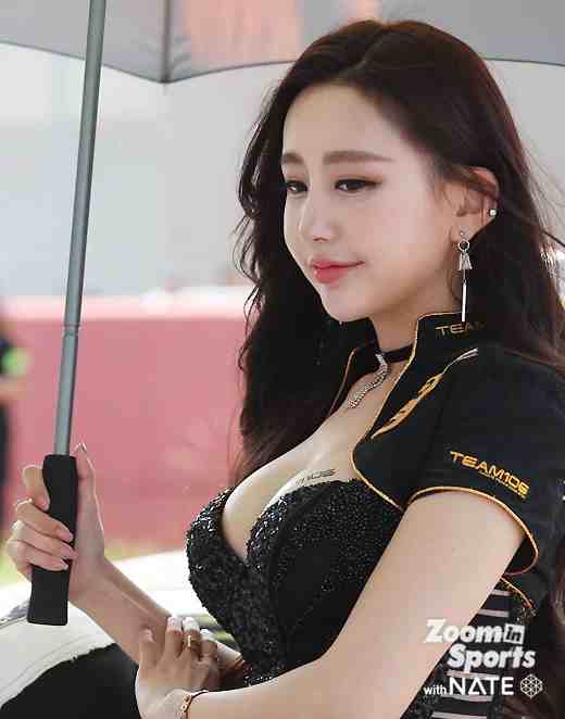 강명호ㅣ'톱레이싱모델' 김미진…"TEAM 106!"