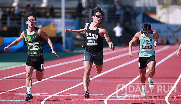 '항저우AG 육상 국대' 한국체대 이재성, 대학부 100m 우승 [포토]